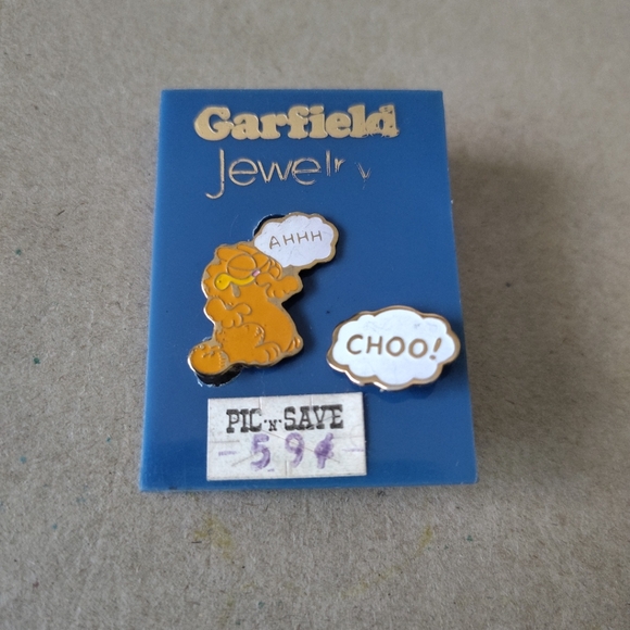 Jewelry | Vintage Garfield Jewelry Pin Set | Poshmark